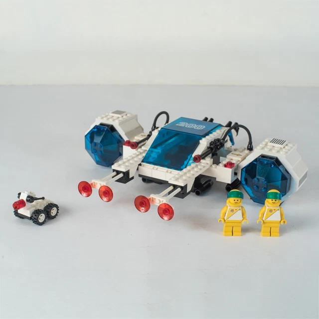 LEGO 6932 MODULAR Spaceship with Half Moon / Stardefender 200 Futuron ...