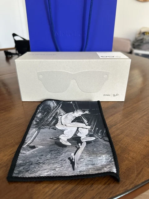 RAY-BAN META DISPLAY Smart Glasses-Sand Standard Size 2 Neural Band ...