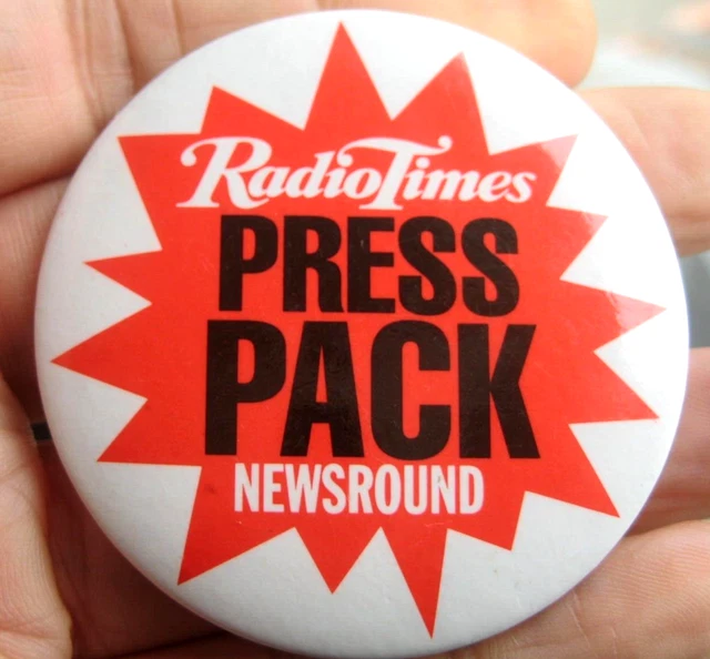 BBC TV TELEVISION NEWSROUND RADIO TIMES vintage 1980-90s PRESS CLUB pin ...