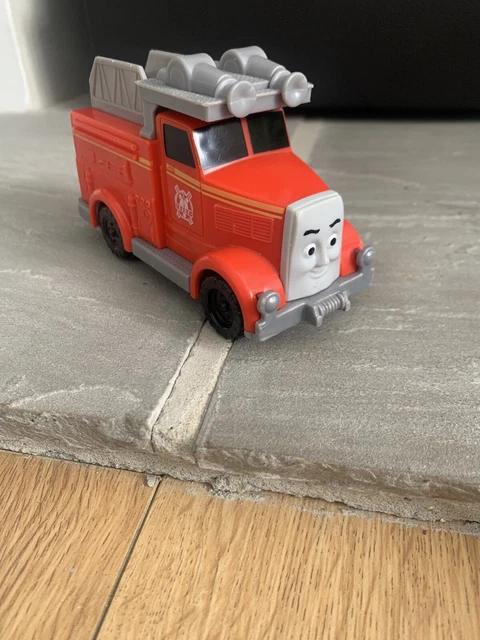 THOMAS THE TANK Engine Trackmaster Flynn the Fire Truck 2011 Working ...