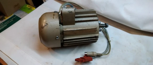 MOTEUR ÉLECTRIQUE QUICK Rotan industrie moteur de machine à coudre 600 ...