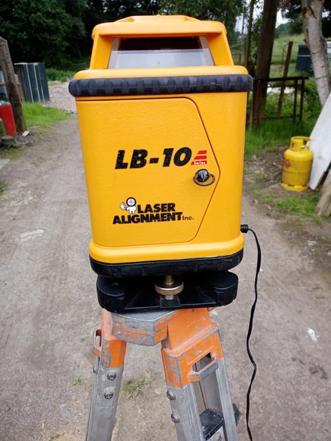 LASER ALIGNMENT LB-10 Laser Beacon with Hard Case , Leica rod eye ...