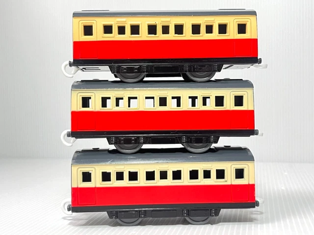 THOMAS & FRIENDS TOMY Plarail Trackmaster Red Express Coaches Pack £28. ...
