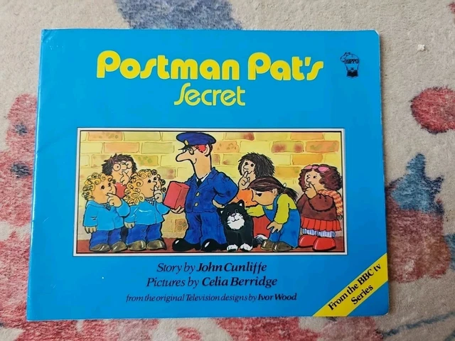 POSTMAN PAT'S SECRET (Postman Pat Story Books) by Cunliffe, John Hard ...
