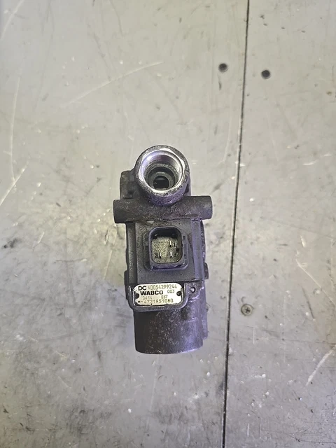 MERCEDES BENZ ACTROS MP4 Pressure Regulating Valve ABS Brake Wabco ...