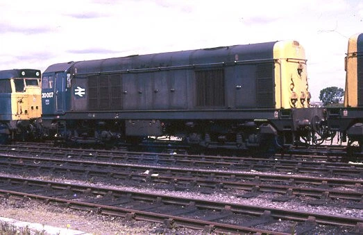 ORIGINAL COLOUR SLIDE of 20007 BR class 20 diesel loco £2.25 - PicClick UK