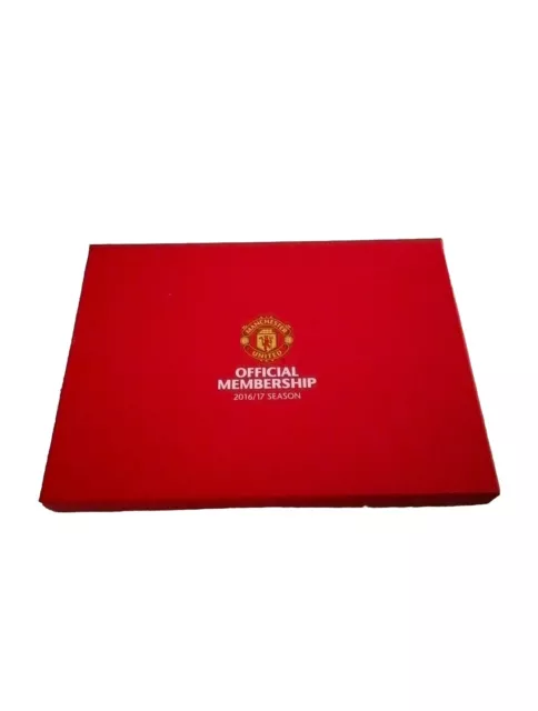 MANCHESTER UNITED OFFICIAL Membership Pack 2016/17 With Badge And ...