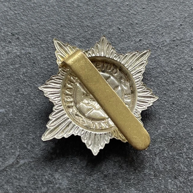 GENUINE 4/7 ROYAL Dragoon Guards Cap Badge EUR 17,14 - PicClick IT