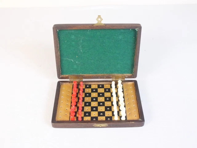 VINTAGE MINAITURE TRAVEL Peg Chess Set In Wooden Box £19.99 - PicClick UK