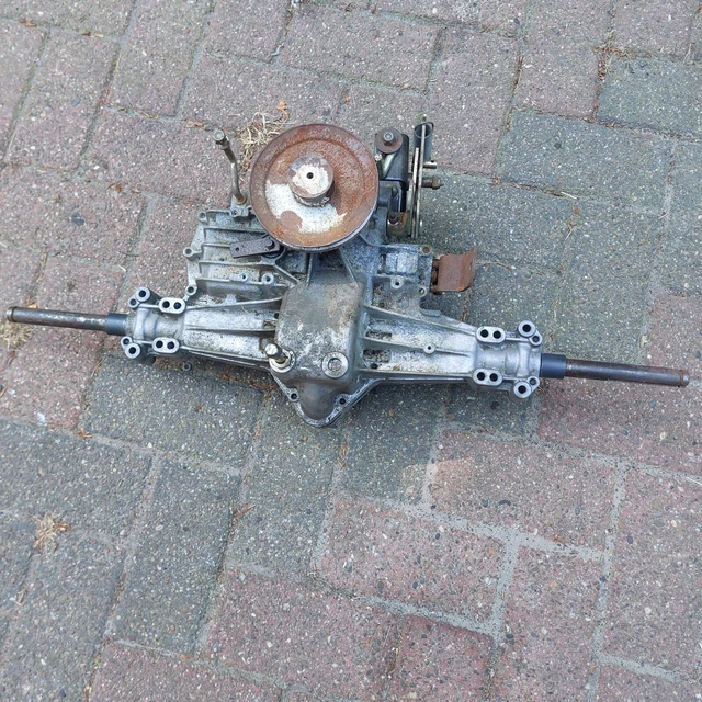 AUFSITZMÄHER RASENTRAKTOR HYDROSTAT Getriebe defekt EUR 180,00 ...