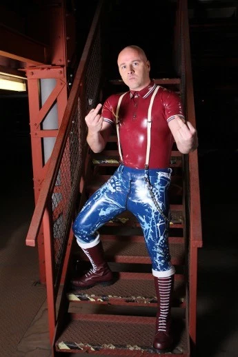 RUBBER BLEACHERS £154.00 - PicClick UK