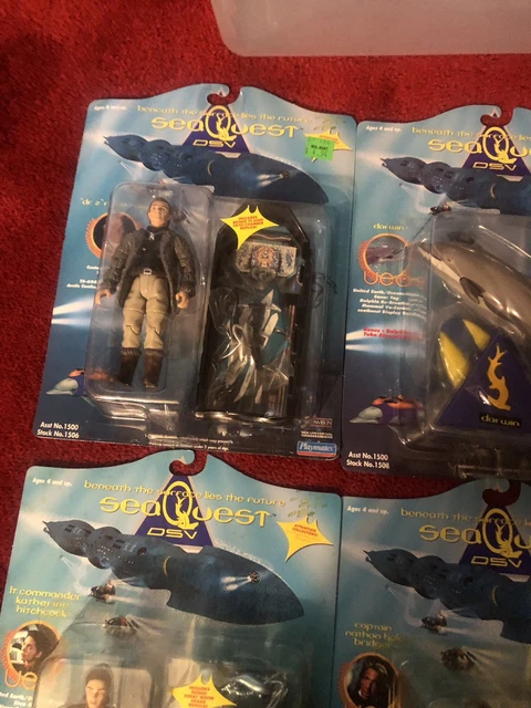 6 UNOPENED SEAQUEST DSV :Darwin the Dolphin, Hitchcock,Lucas,Bridger ...
