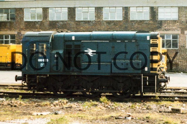 UK DIESEL TRAIN Railway Photograph Of Class 08 08635 Loco. Rm08-215 £1. ...