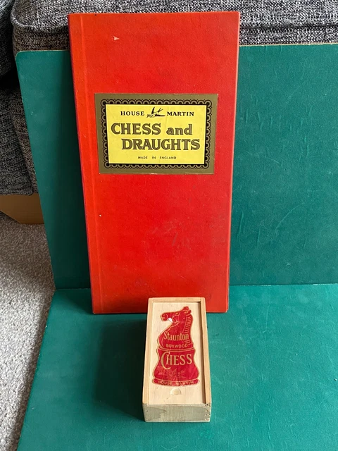 VINTAGE WOODEN HOUSE Martin Staunton Boxwood Chess Set and Folding ...