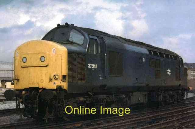 RAILWAY PHOTO 6X4 Class 37 37241 stabled at Gateshead TMD c1984 £2.00 ...