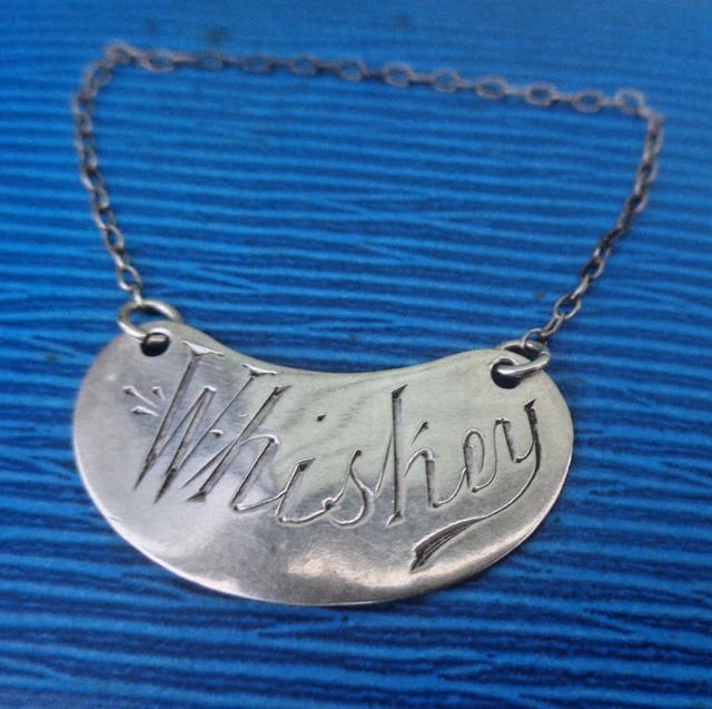 WHISKY NOGGIN DÉCANTEUR Étiquette Argent Sterling Poinçon 1910 London ...