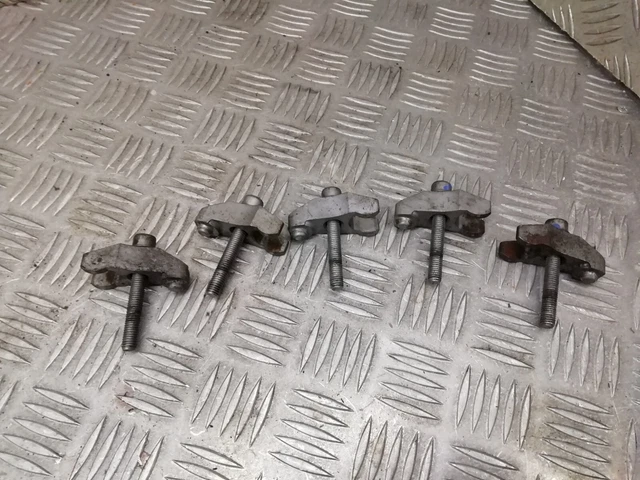 VOLKSWAGEN CRAFTER 2.5 Injector Bolt + Holder N10581102/ 076130216 £35. ...