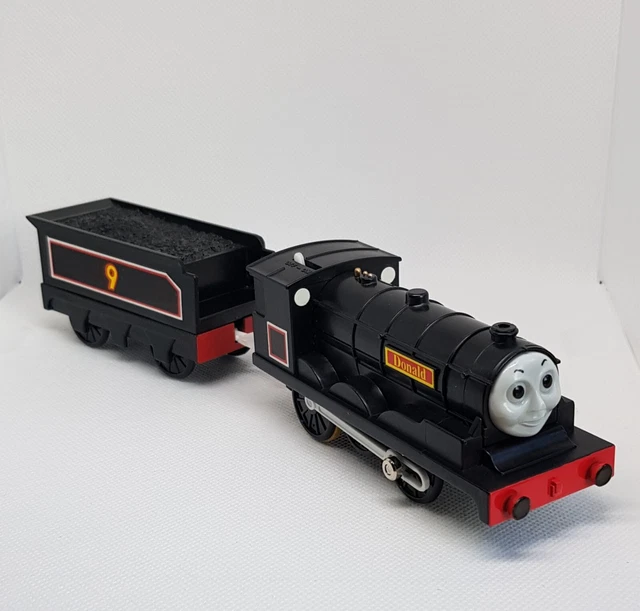 TOMY TRACKMASTER THOMAS The Tank Engine DONALD 1998 Motorised Train ...