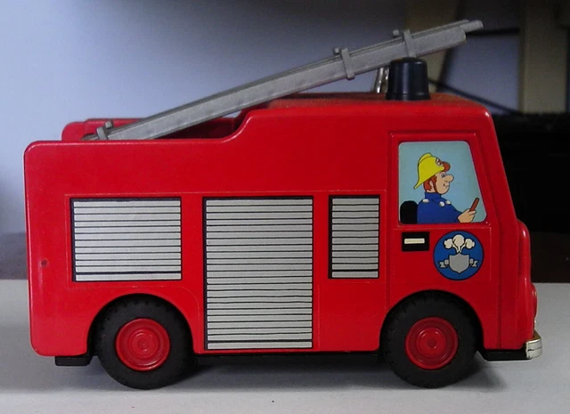 VINTAGE ERTL DIE-CAST Model Fire Engine Fireman Sam £5.50 - PicClick UK