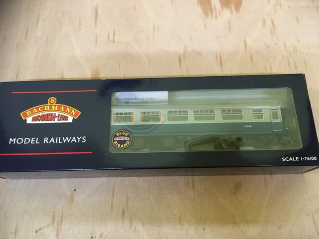 LOT..485F...OO GAUGE BACHMANN NIGHTCAP BAR......WITH LIGHTS.M354E ...