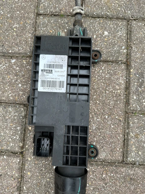 MERCEDES-BENZ PARKING BRAKE Actuator V Class Vito W447 A4479068700 £374 ...