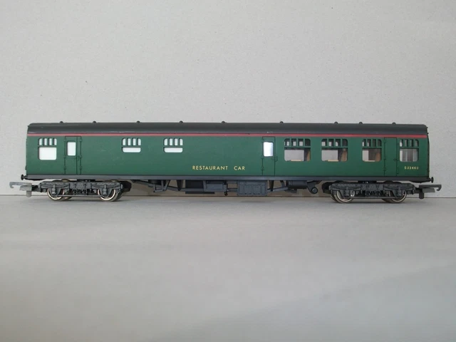 SOUTHERN GREEN MK1 Br Restaurant Coach 00 Gauge--Immaculate. £21.48 ...