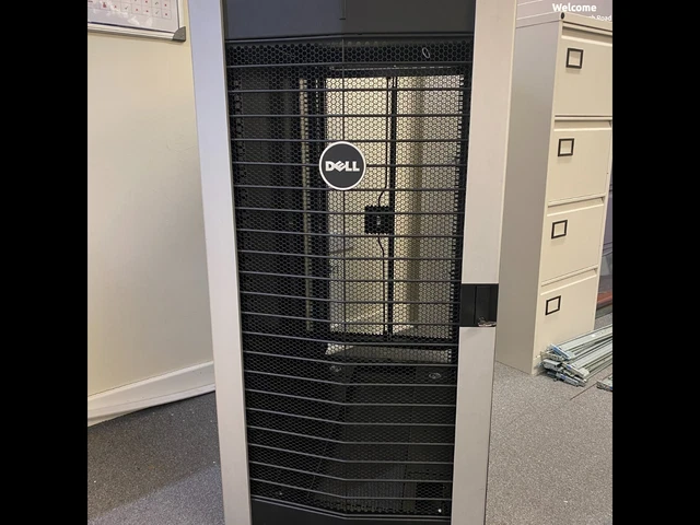 Dell Poweredge 2410 24u Server Rack Cabinet | Cabinets Matttroy