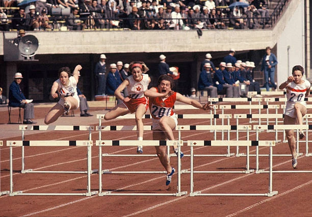 IRINA PRESS OF Soviets Competes In The 80 Metres Hurdles Of The 1964 ...