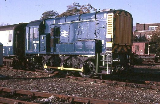 ORIGINAL COLOUR SLIDE of 08658 BR class 08 diesel shunter loco £1.45 ...