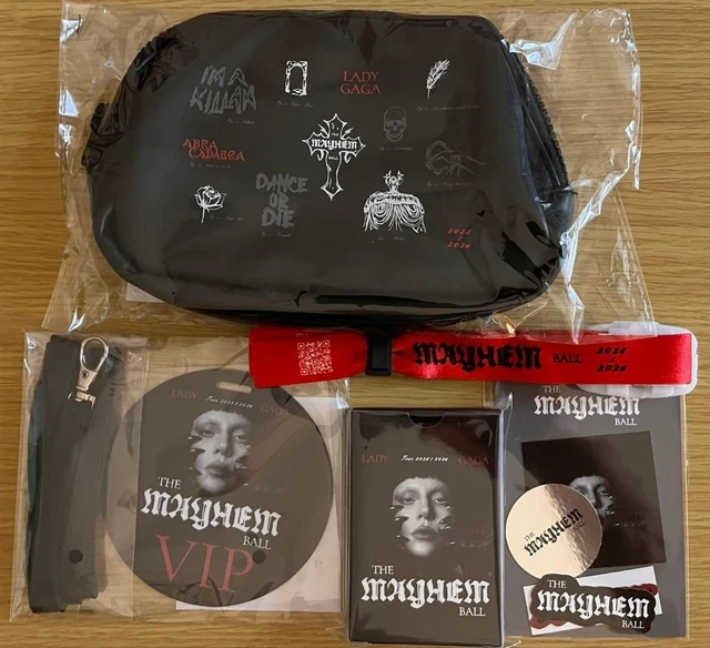 LADY GAGA THE MAYHEM BALL JAPAN 2026 VIP Silver Merch Set EUR 94,43 ...