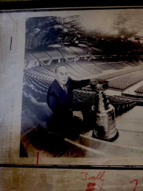 1970 FRED CYCLONE Taylor Photo Pacific Coloseum Nhl Hockey Vancouver ...