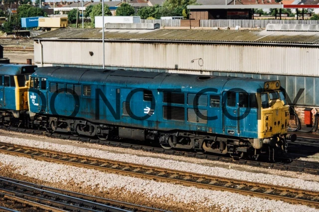 UK DIESEL TRAIN Railway Photograph Of Class 31 31187 Loco. (Rm31-179) £ ...