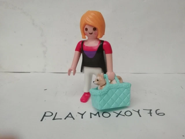 PLAYMOBIL. MAGASIN PLAYMOXOY76. Figure De Fille Avec Chiot. EUR 4,50 ...