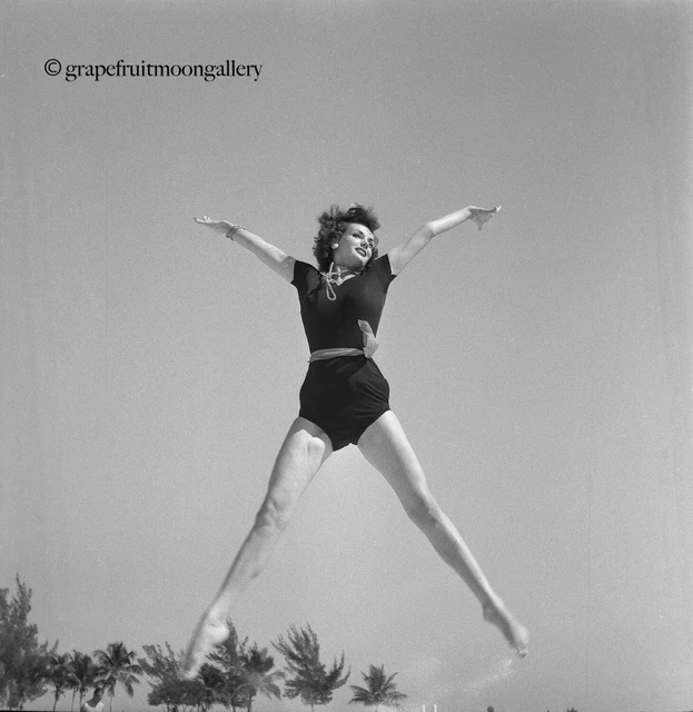 BUNNY YEAGER 1960S Camera Negative Beautiful Seductive Lacey Kelly ...