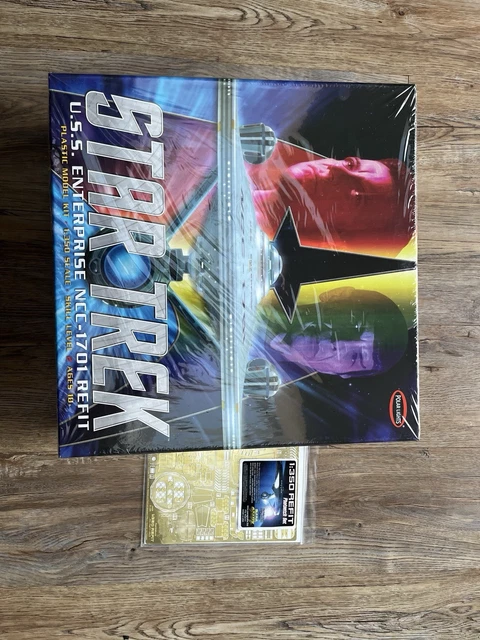 POLAR LIGHTS USS Enterprise NCC-1701 Refit Model Kit 1/350 Scale £219. ...