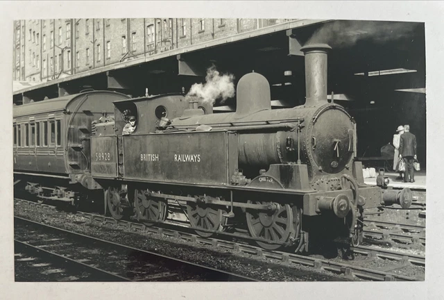 LMS RAILWAY LOCOMOTIVE Photograph -58928 Birmingham New St Station ...
