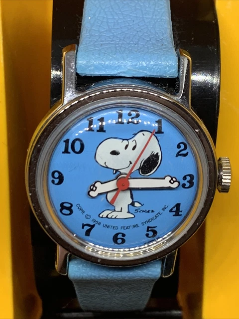VINTAGE 1958 PEANUTS Snoopy Mechanical Wind Up Watch Blue Dial and Band ...