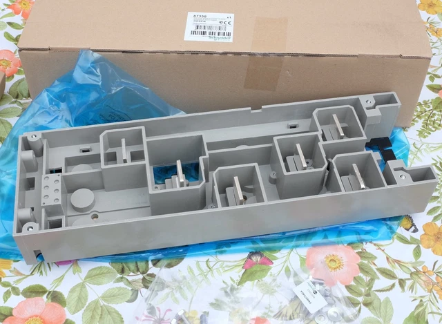 SCHNEIDER ELECTRIC 87358 OKKEN NS400/6 3P DEVICE POLYFAST. Tiroir ...