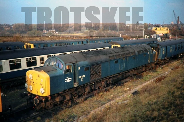 35MM SLIDE BR British Railway Diesel Loco Class 35 Hymek D7018 at Didcot 1980's £3.00 - PicClick UK