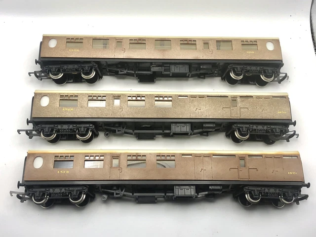 3X HORNBY TEAK LNER Coaches…2x R937 Full Third & R938 Brake Third - OO ...