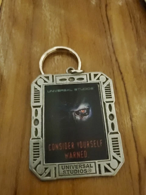 TERMINATOR 2 - 3D Battle Across Time Universal Studios Holographic Key ...