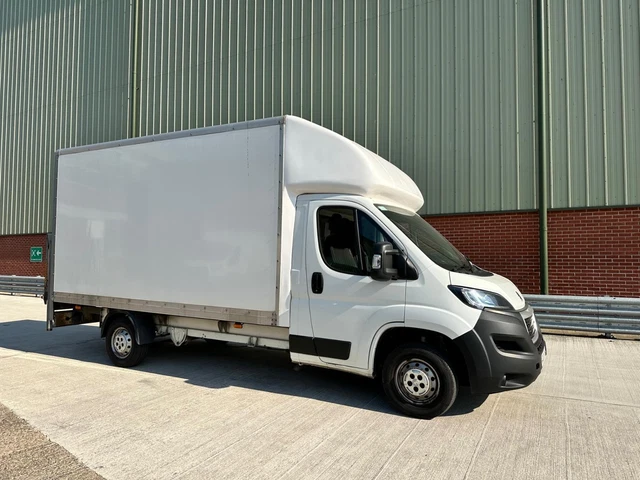 PEUGEOT BOXER 335 L3 Blue HDI Luton Box Van Tail Lift 2020 20 Plate £ ...