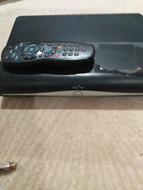 SKY AMSTRAD 500GB HD Digital Box - Black (DRX890) £2.99 - PicClick UK