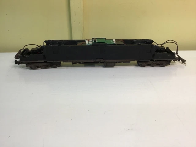 HELJAN 8920 OO Gauge Class 128 chassis fitted with BR MK1 underbody ...