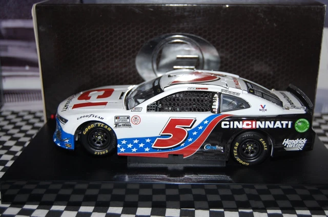 KYLE LARSON #5 CINCINNATI 2021 Chevrolet Camaro ZL1 1/24 NASCAR ELITE ...