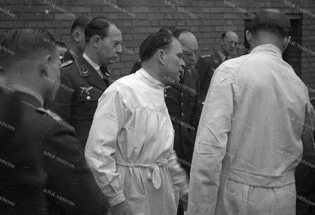 NEGATIV-PARIS-FRANKREICH-LUFTWAFFE-OFFIZIERE-WEHRMACHT-2.WK-35 EUR 39 ...