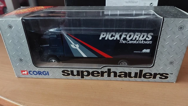 CORGI SUPERHAULERS 1:64 SCALE Volvo 4 Wheeler rigid truck- Pickfords ...