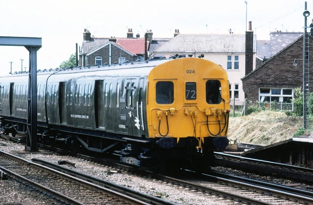 4677 RAILWAY COLOUR Slide Emu Stores Unit 024 1982 £3.99 - PicClick UK