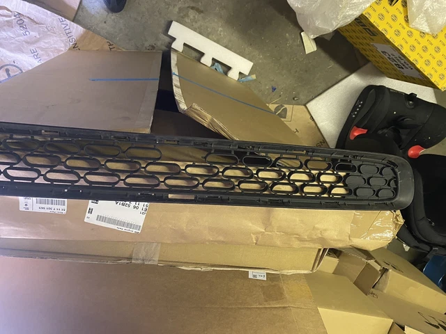 BMW MINI GENUINE F55 F56 F57 Cabrio Front Bumper Center Grid ...