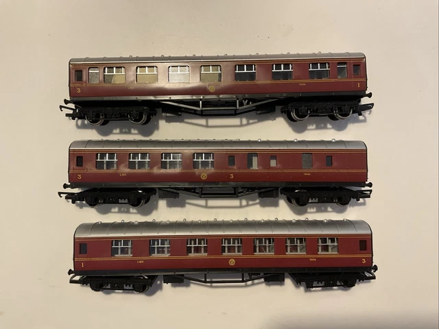 THREE OO CARRIAGE LMS Livery 2 X Class 1 & 3, 1 X Class 3 £9.67 ...